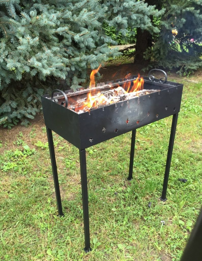 Brazier DIY: lukisan, arahan, cadangan + gambar idea sedia ada